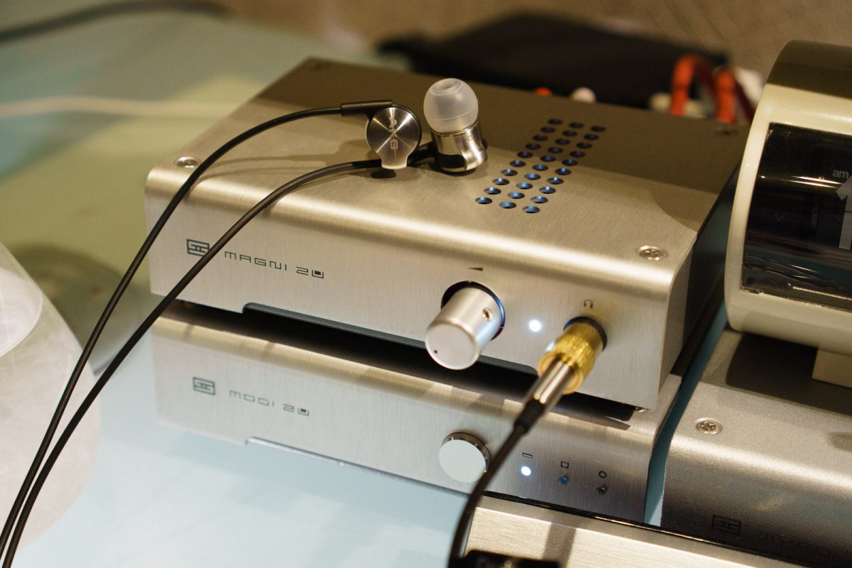 AKG K3003 이어폰 감상평 – Xenosium
